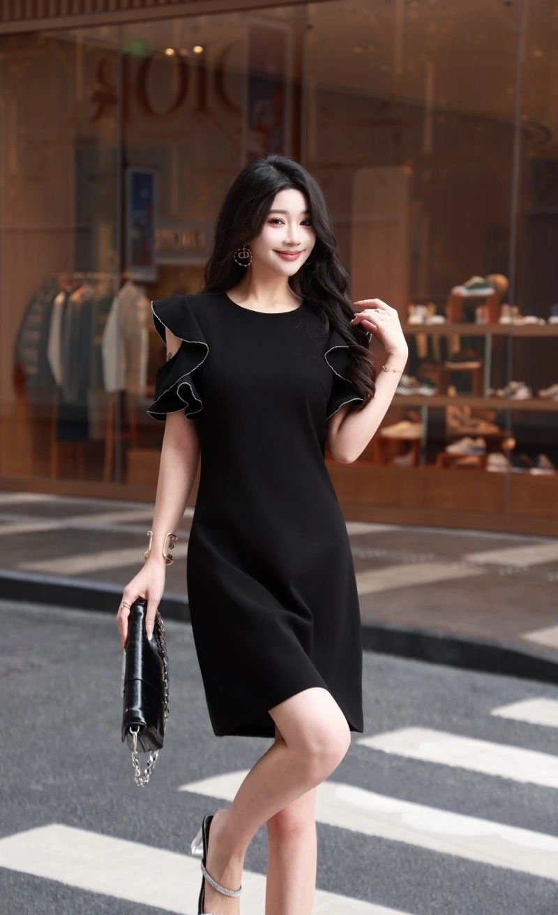 Indistinguishable Unclassified Brand Dress