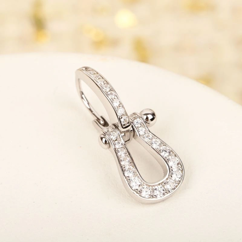 Accurate model Unclassified Brand Earrings