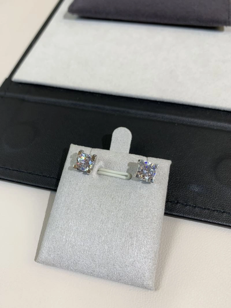 Low-cost Unclassified Brand Earrings