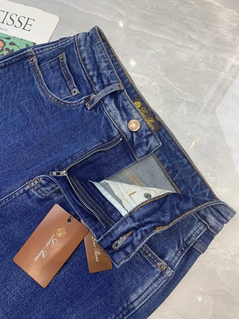 Inexpensive Unclassified Brand Jeans