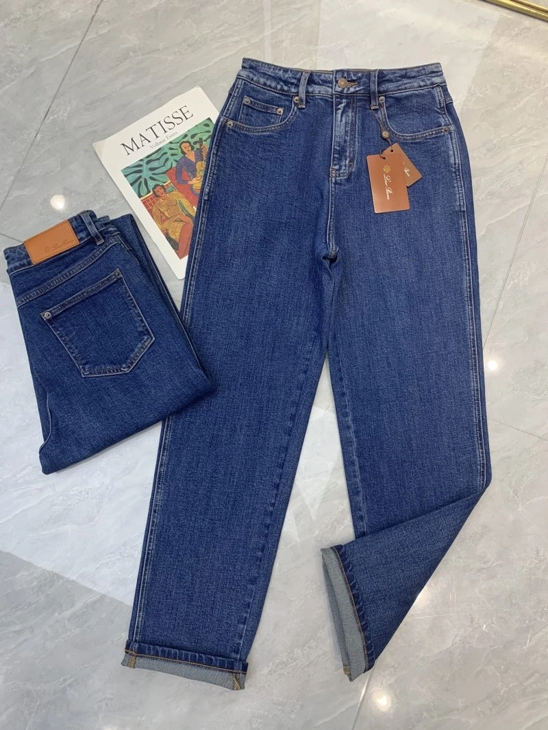 Inexpensive Unclassified Brand Jeans