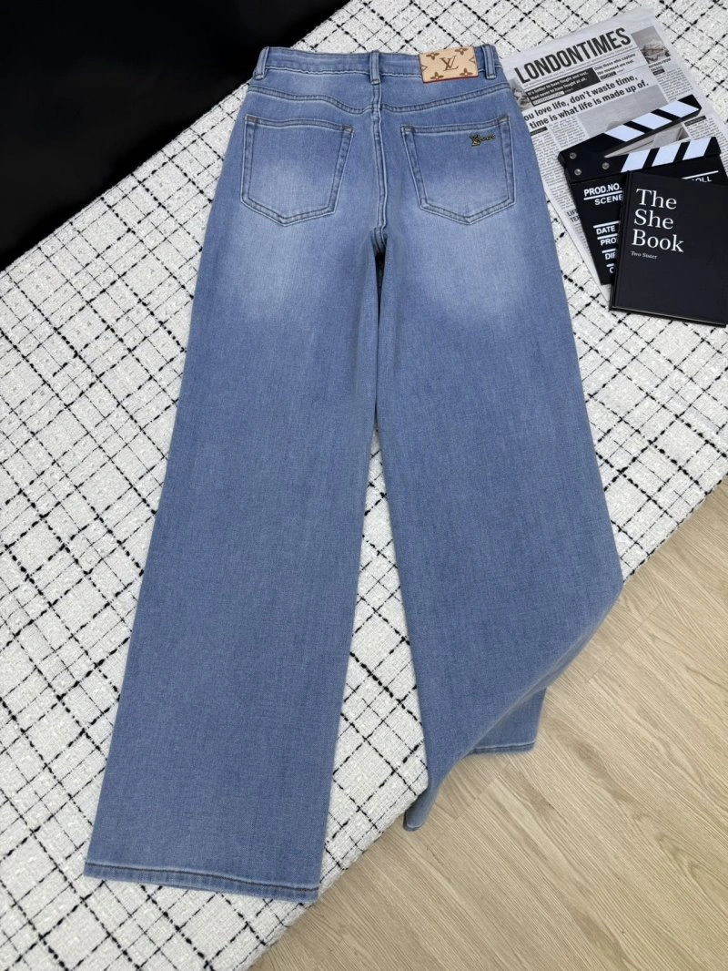Indistinguishable Unclassified Brand Jeans