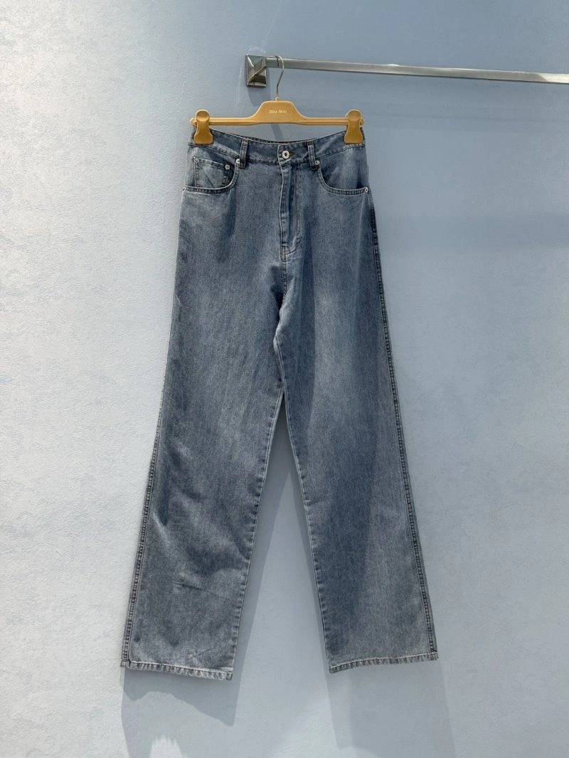 Official Unclassified Brand Jeans