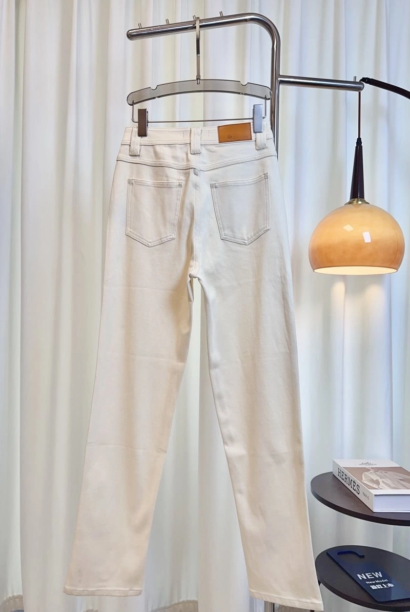 Factory-made Unclassified Brand Jeans