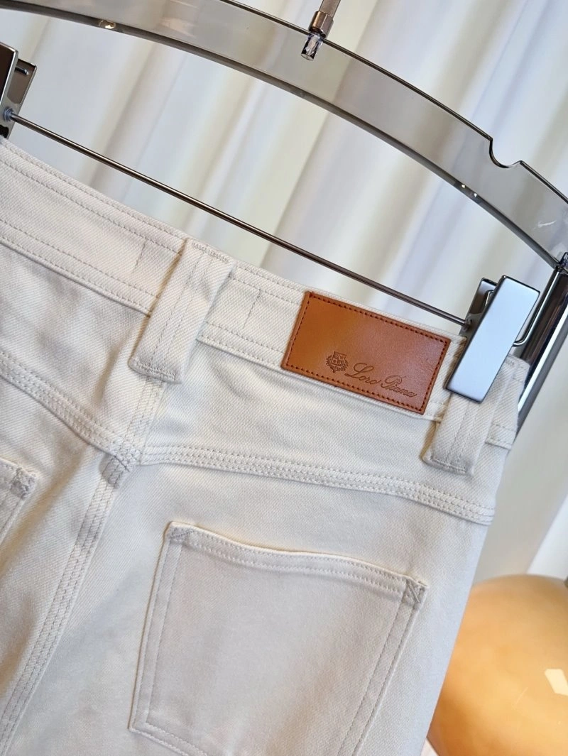 Factory-made Unclassified Brand Jeans