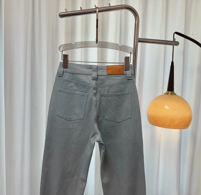 Indistinguishable Unclassified Brand Jeans