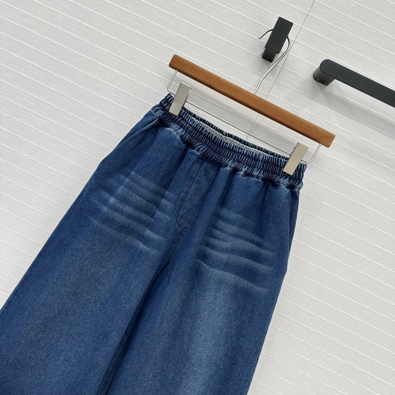 Cut-rate Unclassified Brand Jeans