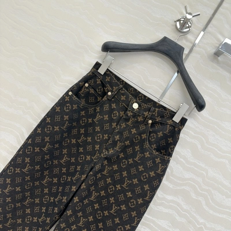 Accurate model Unclassified Brand Jeans