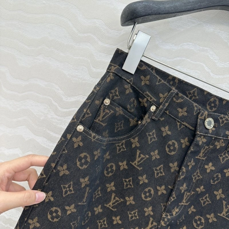 Accurate model Unclassified Brand Jeans