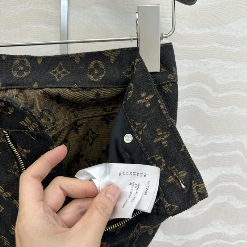 Accurate model Unclassified Brand Jeans
