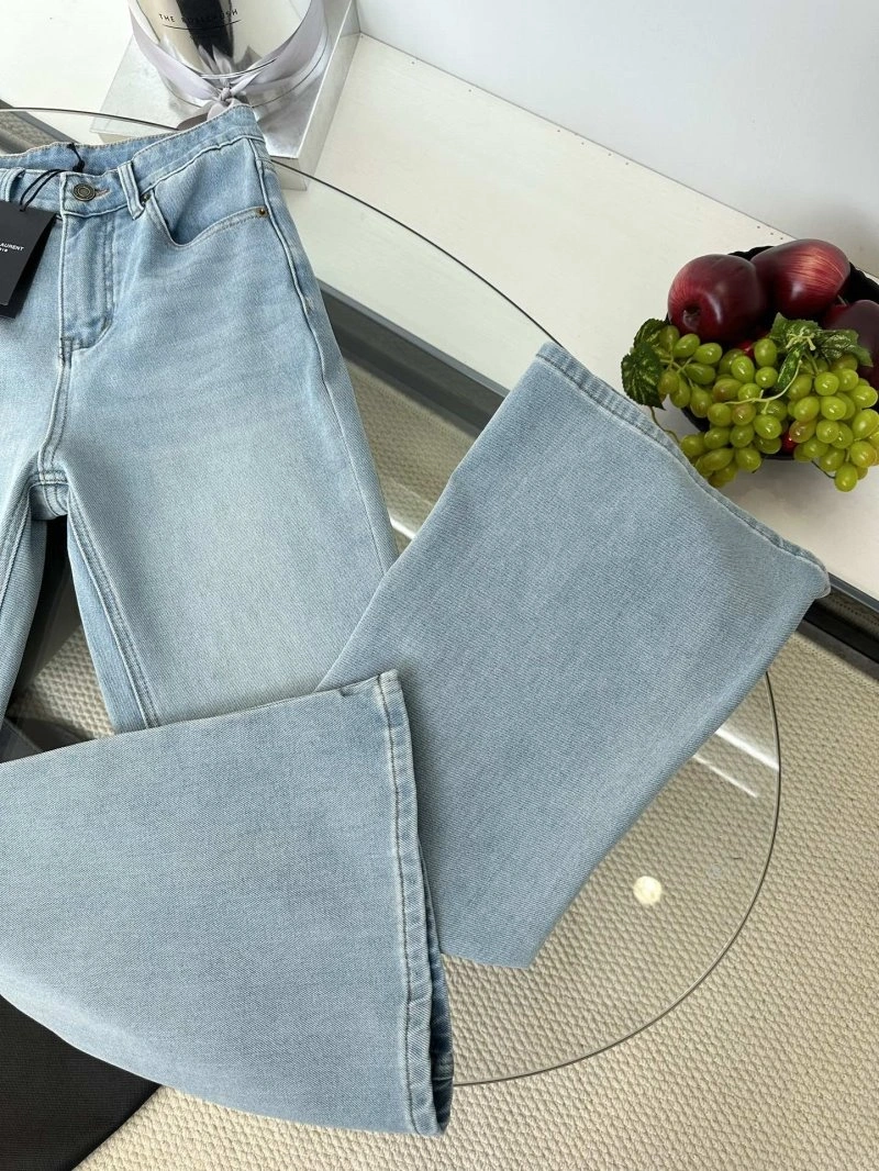 Accurate model Unclassified Brand Jeans