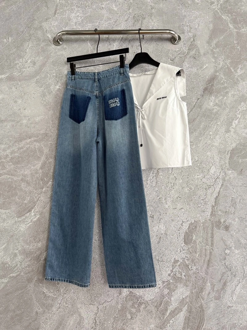 Discounted Unclassified Brand Jeans