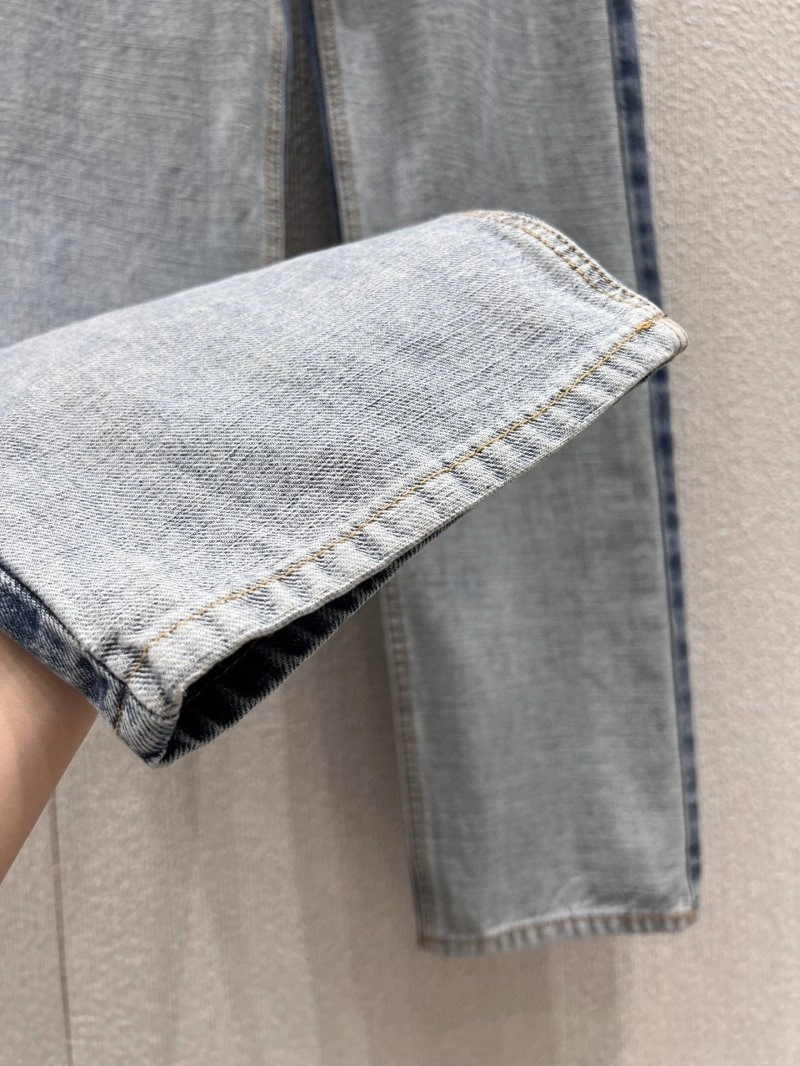 Cut-rate Unclassified Brand Jeans