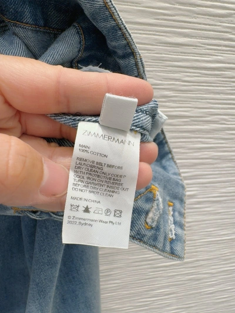 Low-cost Unclassified Brand Jeans