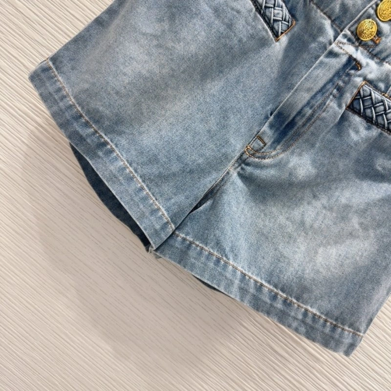 Value-priced Unclassified Brand Jeans