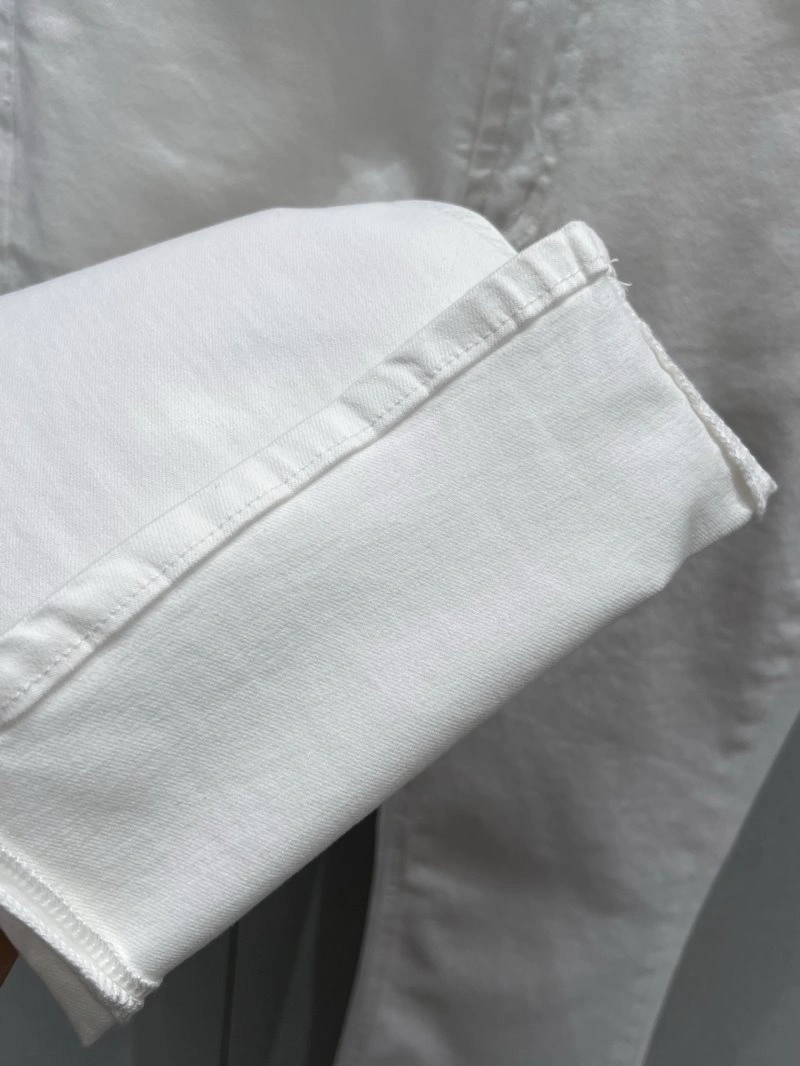 Discounted Unclassified Brand Jeans