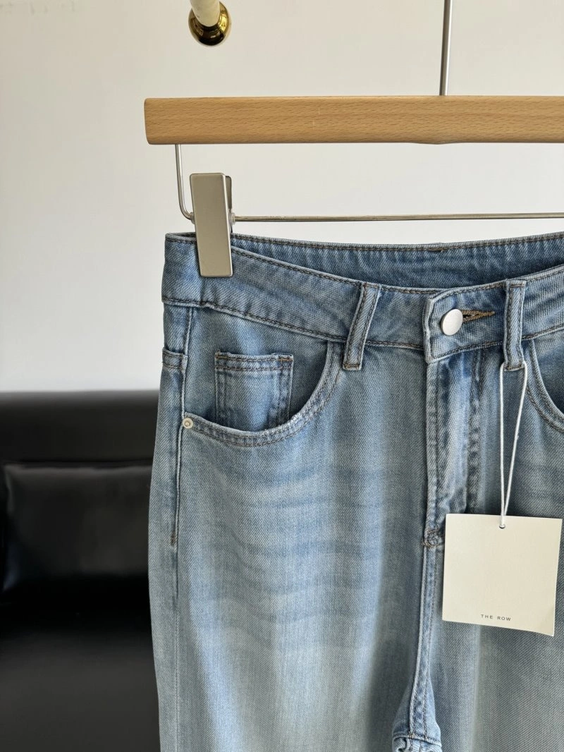 Official Unclassified Brand Jeans