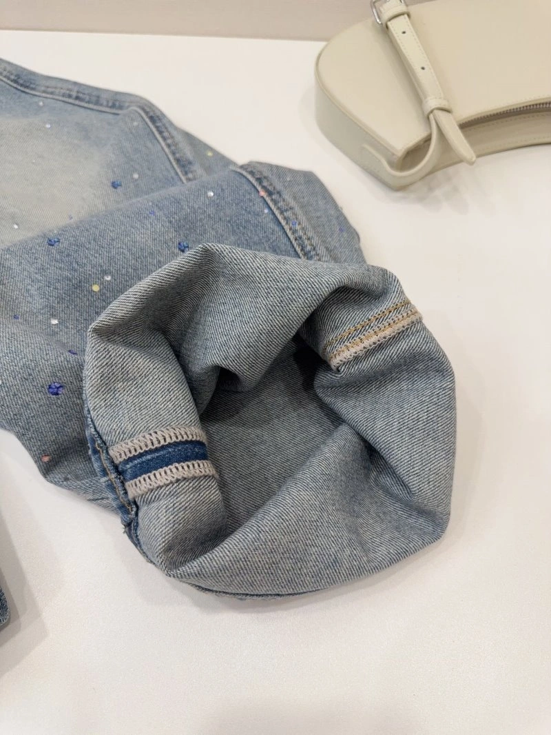 Official Unclassified Brand Jeans