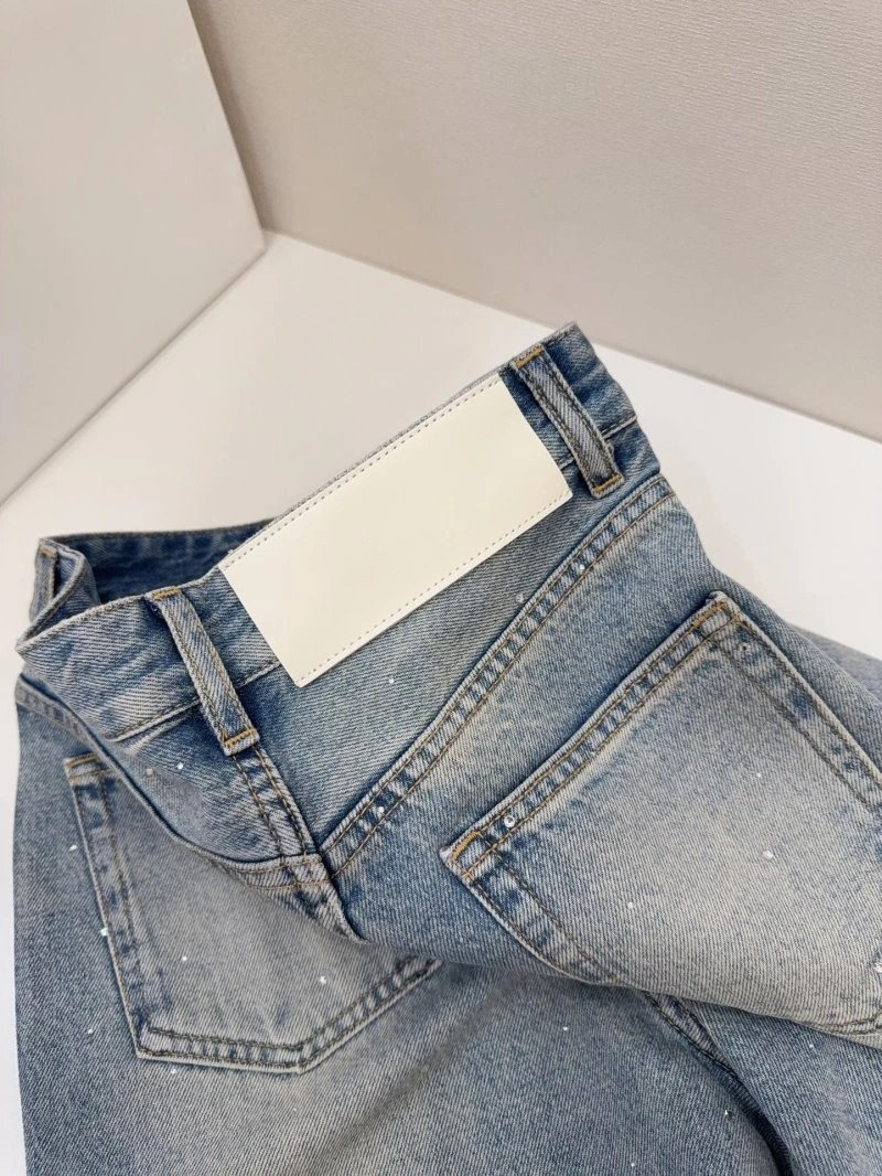 Official Unclassified Brand Jeans