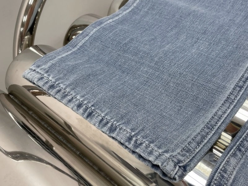 Discounted Unclassified Brand Jeans