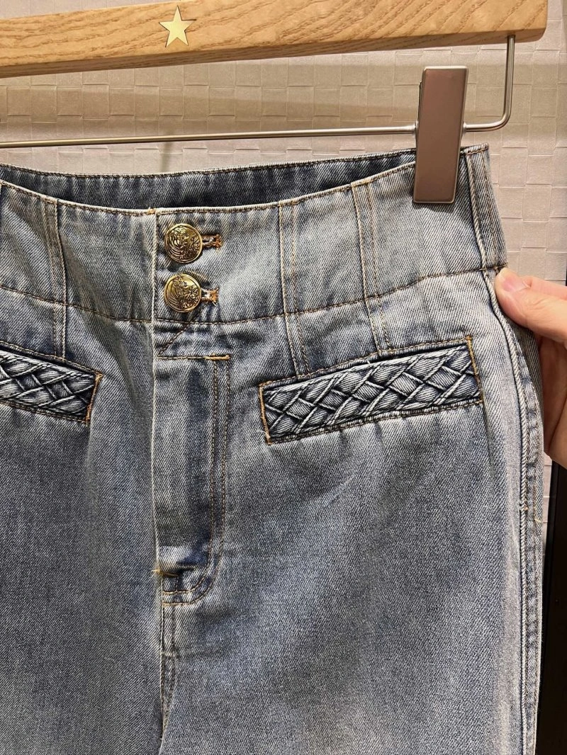 Discounted Unclassified Brand Jeans