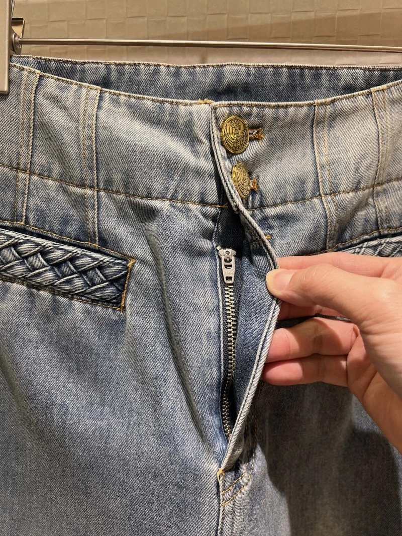 Discounted Unclassified Brand Jeans