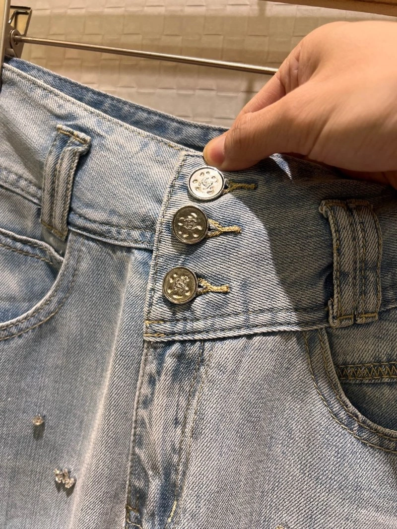 Discounted Unclassified Brand Jeans