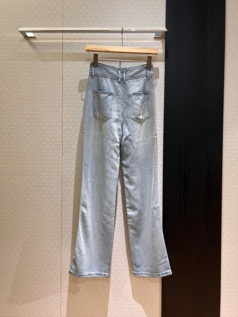 Discounted Unclassified Brand Jeans