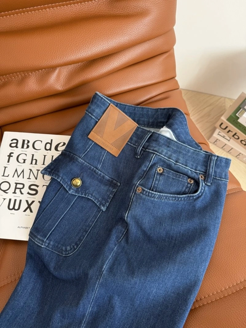 Indistinguishable Unclassified Brand Jeans
