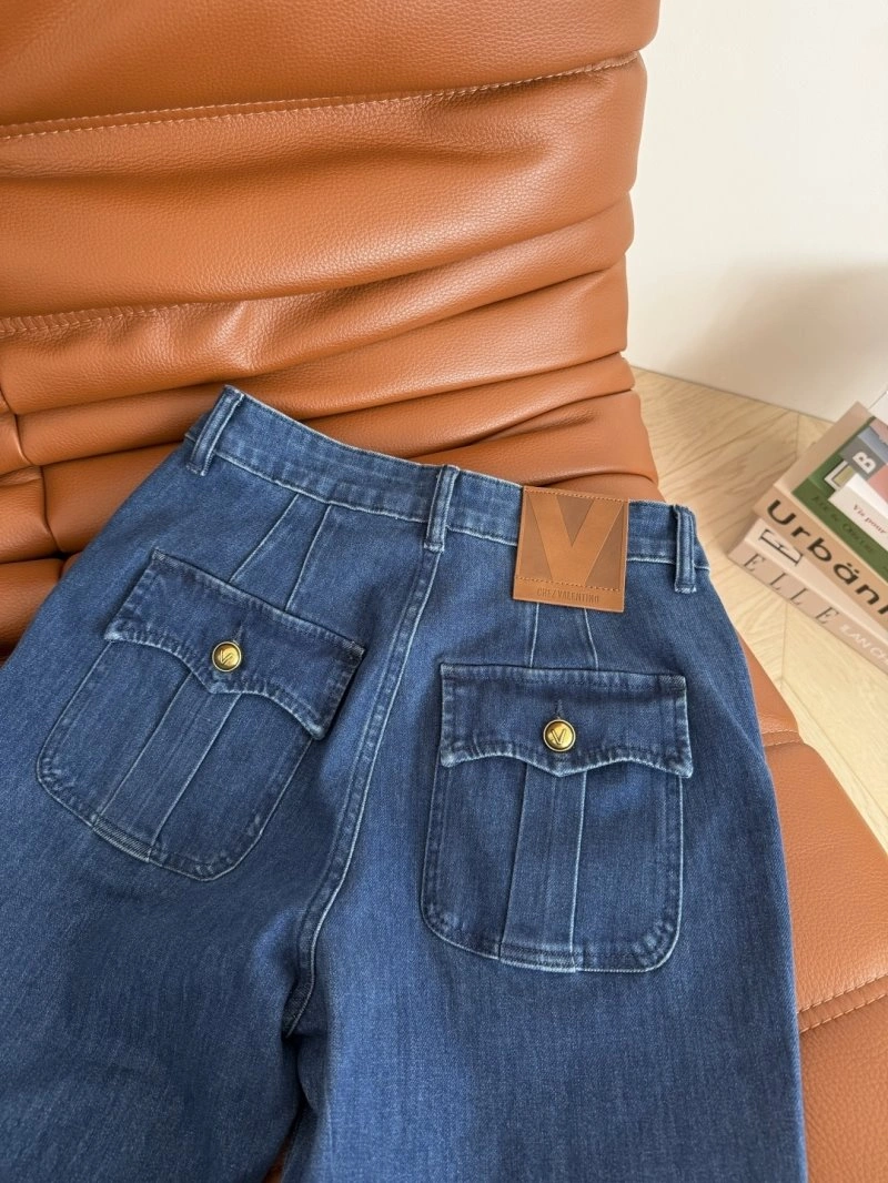Indistinguishable Unclassified Brand Jeans