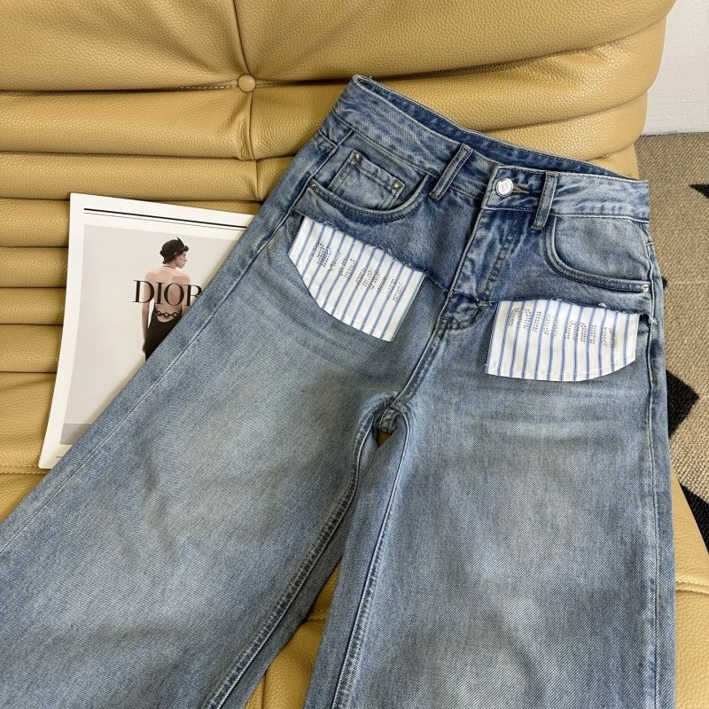 Low-cost Unclassified Brand Jeans