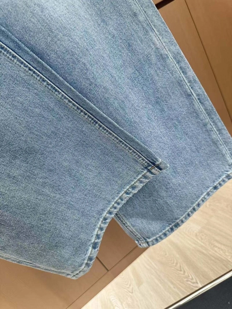 Cut-rate Unclassified Brand Jeans