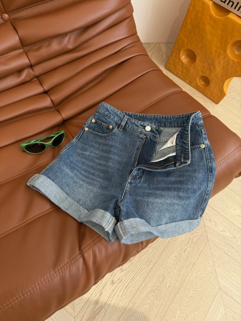 Value-priced Unclassified Brand Jeans