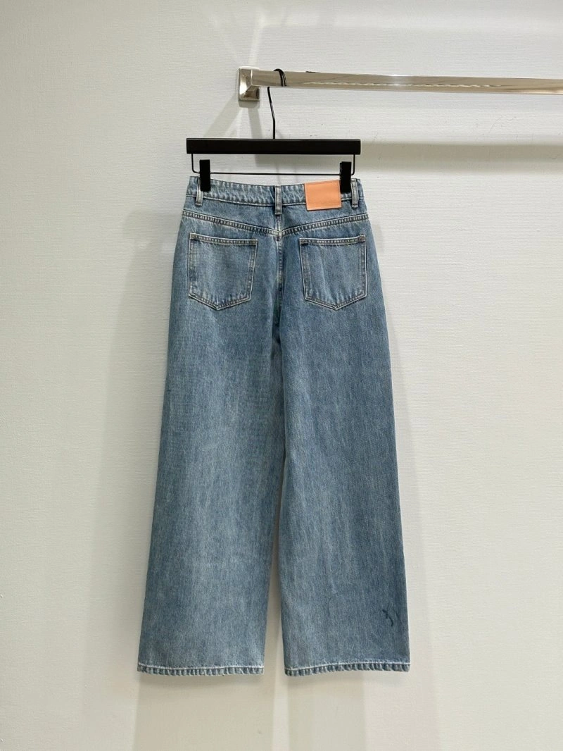 Accurate model Unclassified Brand Jeans