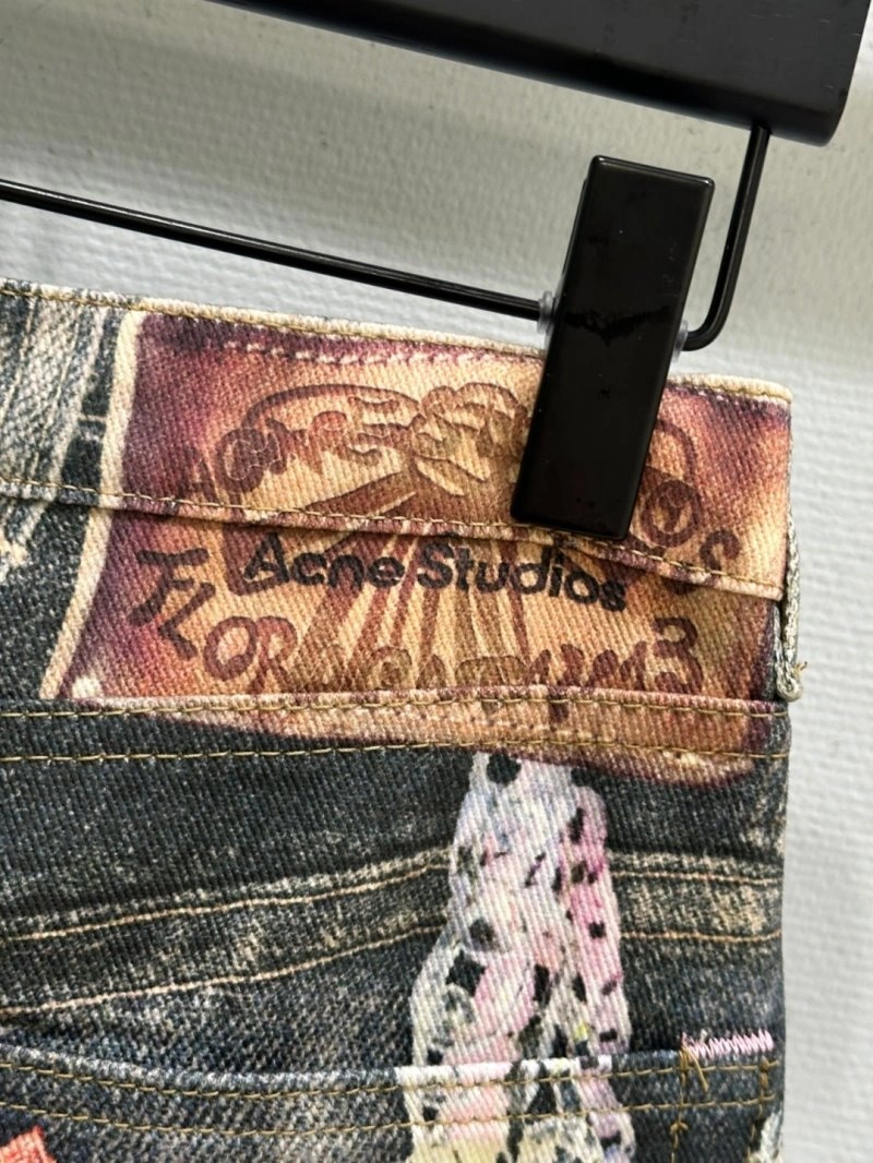 Inexpensive Unclassified Brand Jeans