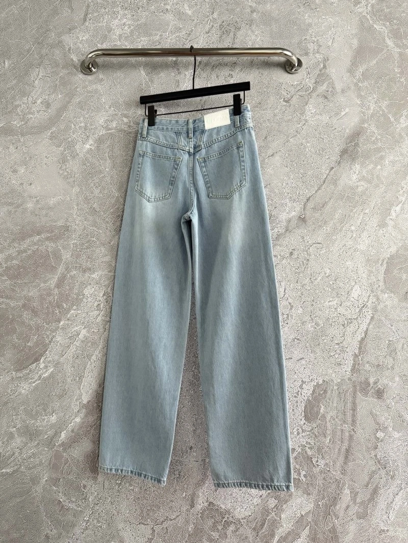 Low-cost Unclassified Brand Jeans