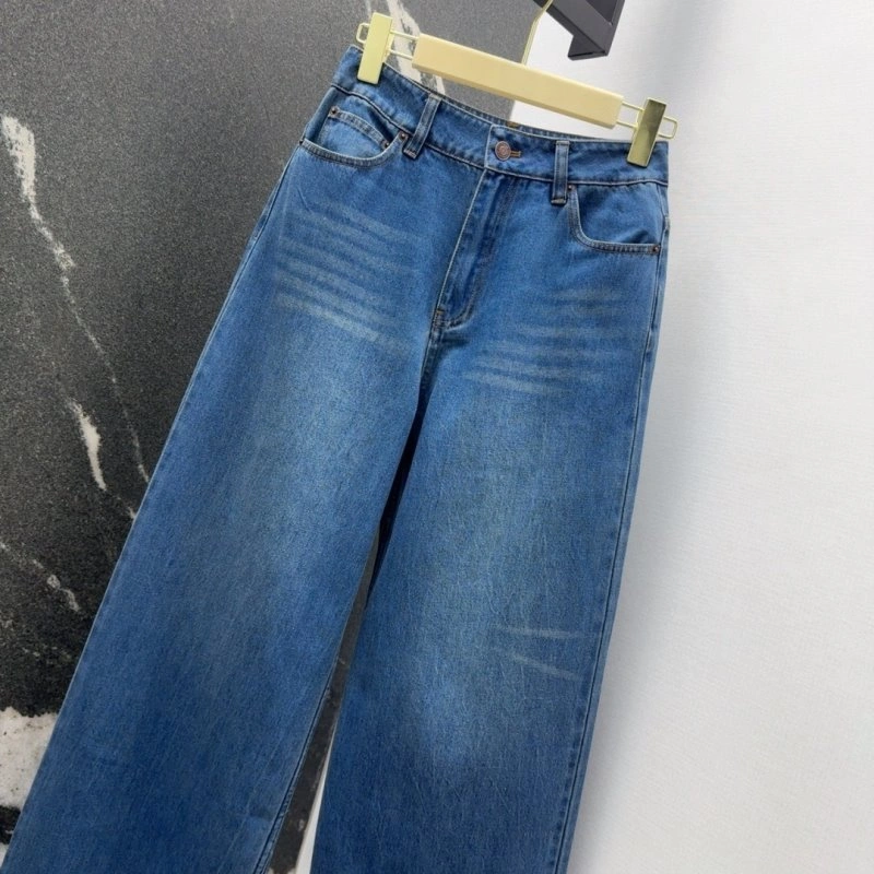 Inexpensive Unclassified Brand Jeans
