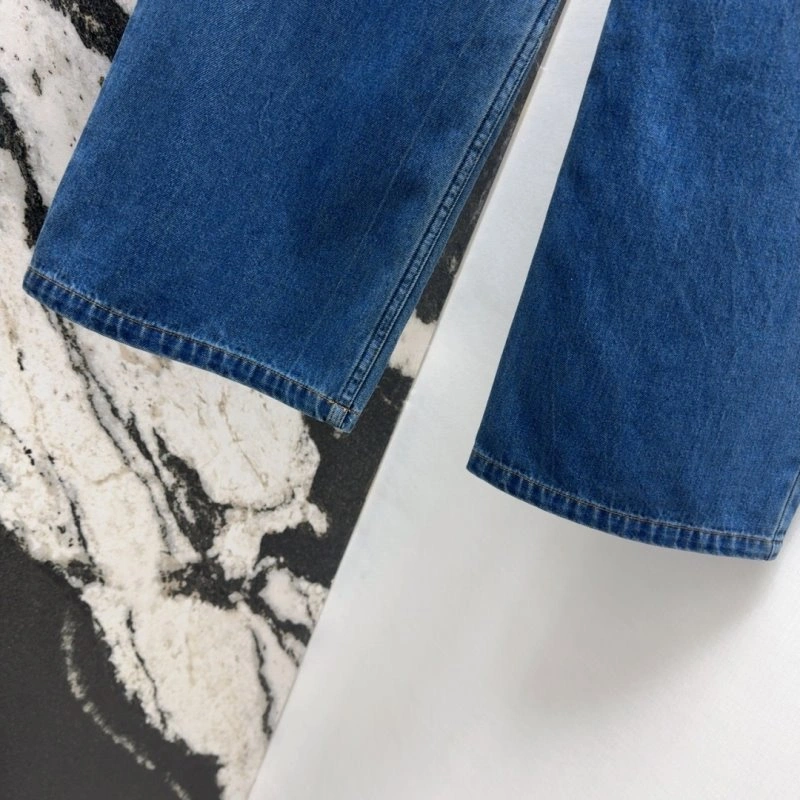 Inexpensive Unclassified Brand Jeans
