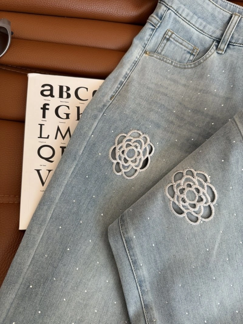 Accurate model Unclassified Brand Jeans
