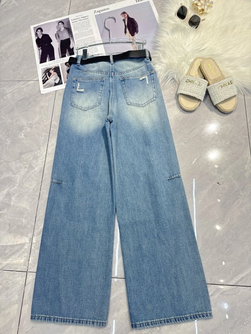 Indistinguishable Unclassified Brand Jeans
