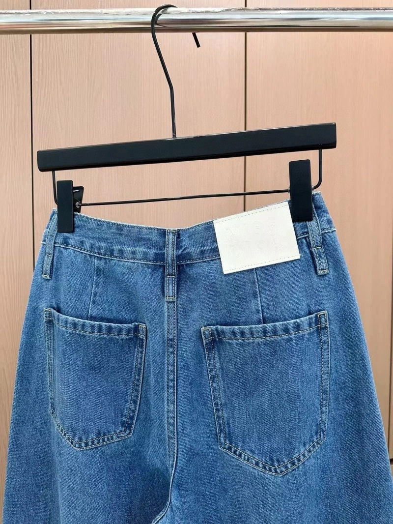 Factory-made Unclassified Brand Jeans