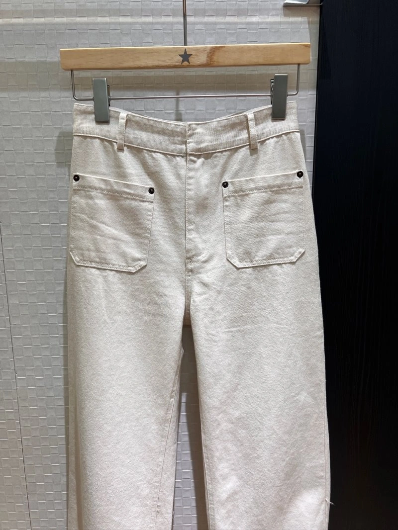Low-cost Unclassified Brand Jeans
