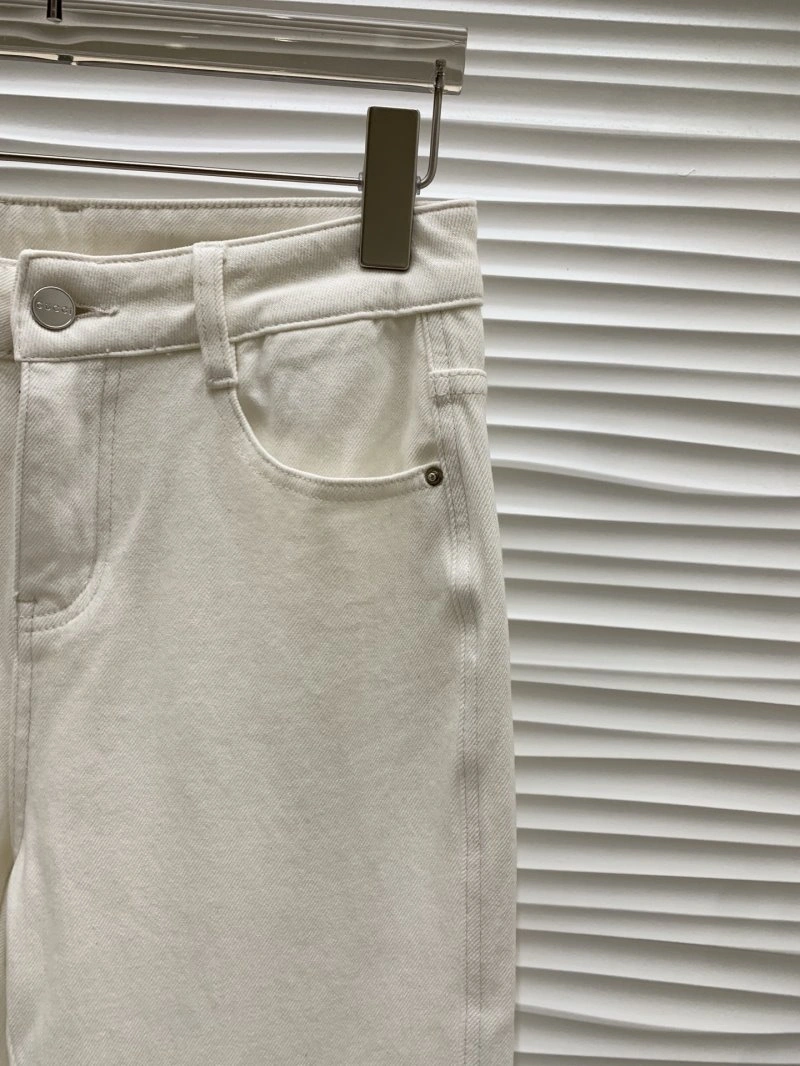 Discounted Unclassified Brand Jeans