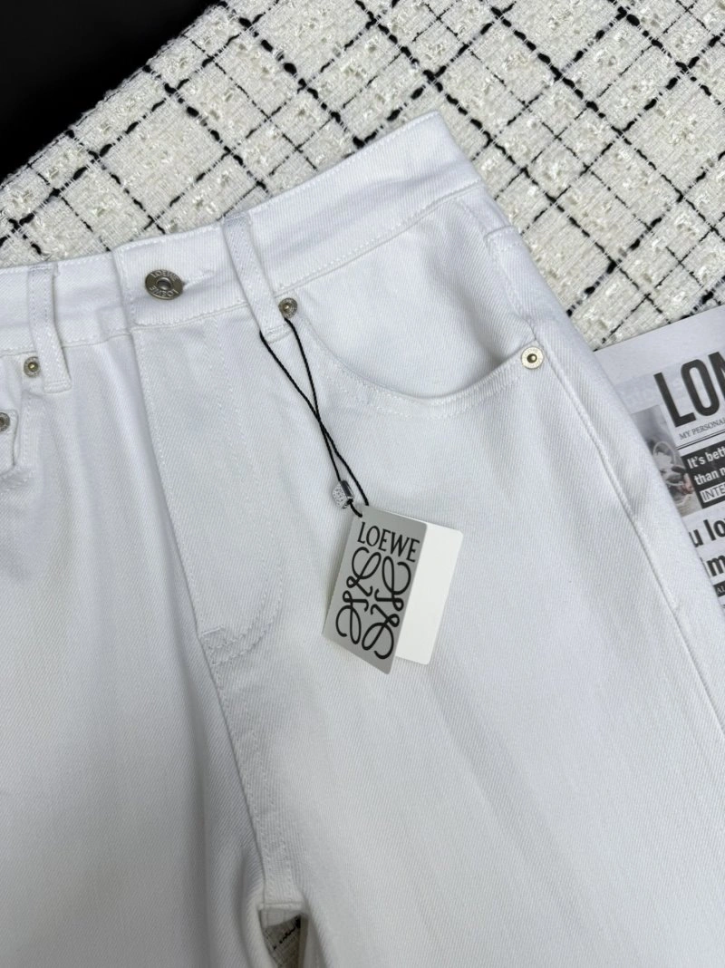 Accurate model Unclassified Brand Jeans