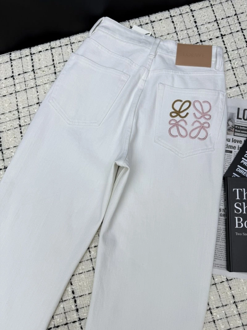 Accurate model Unclassified Brand Jeans