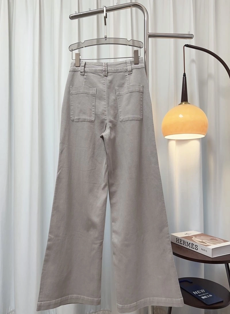 Official Unclassified Brand Jeans