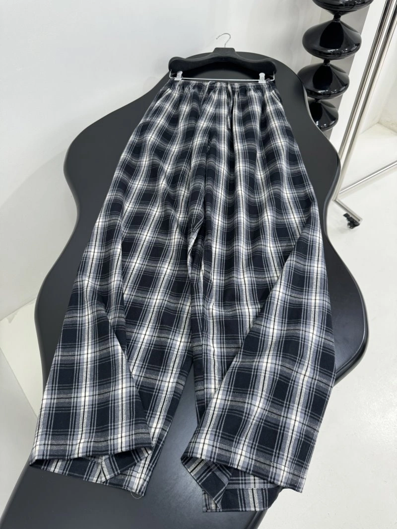 Discounted Unclassified Brand Long Pants