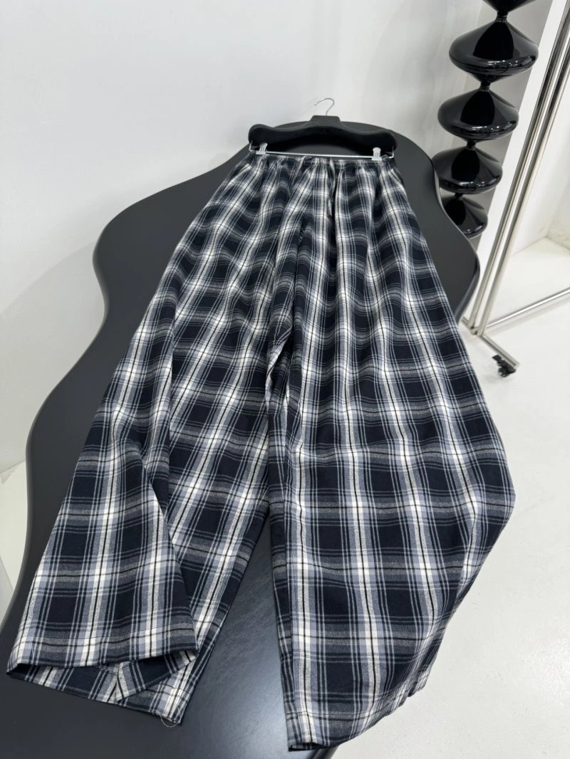 Discounted Unclassified Brand Long Pants