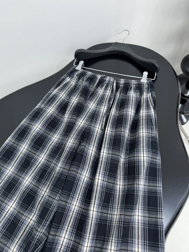 Discounted Unclassified Brand Long Pants