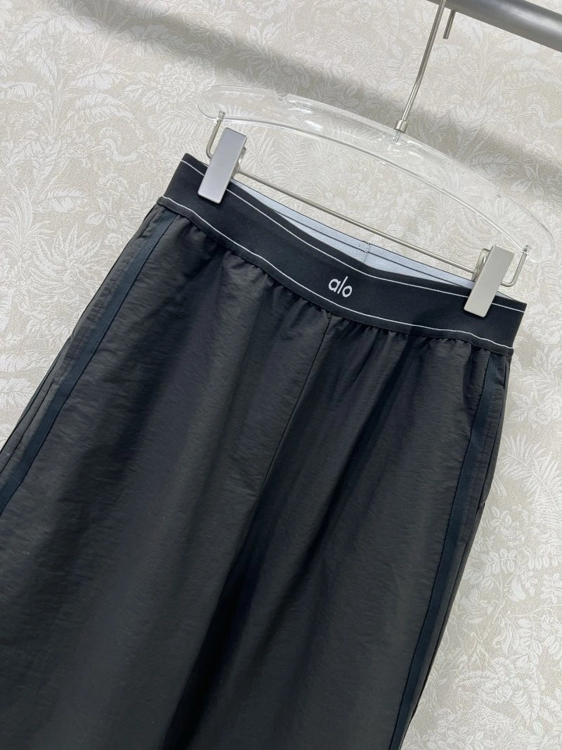 Exact replica Unclassified Brand Long Pants